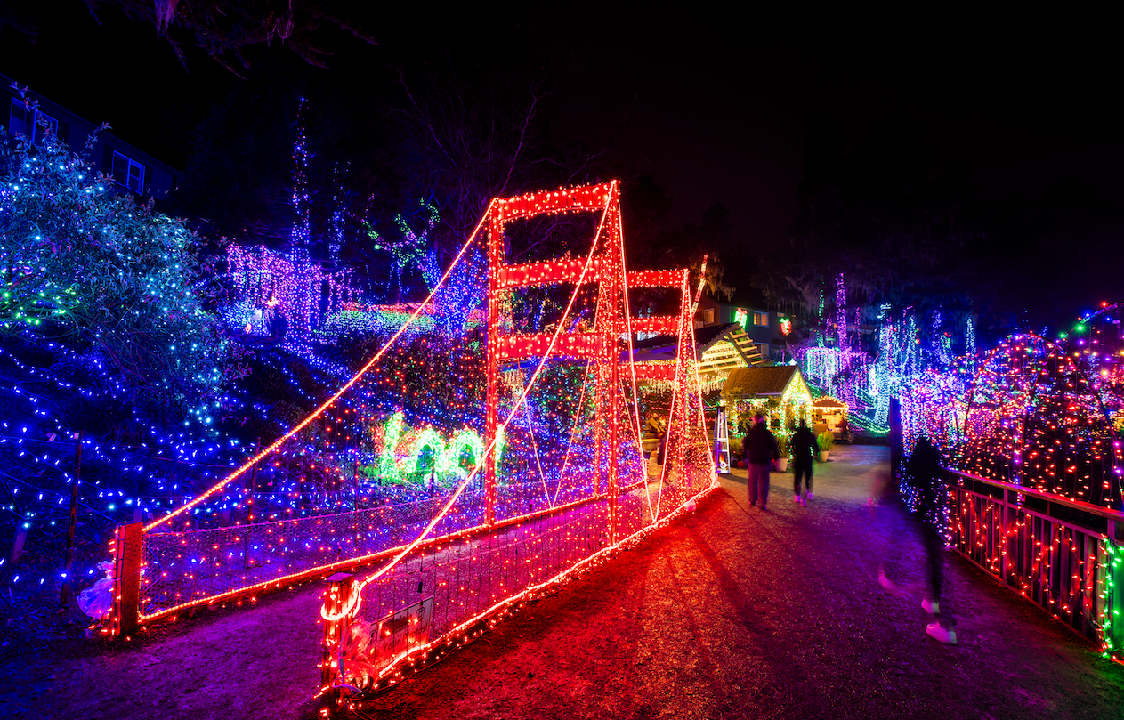 Cambria Christmas Market – TheChristmas.com